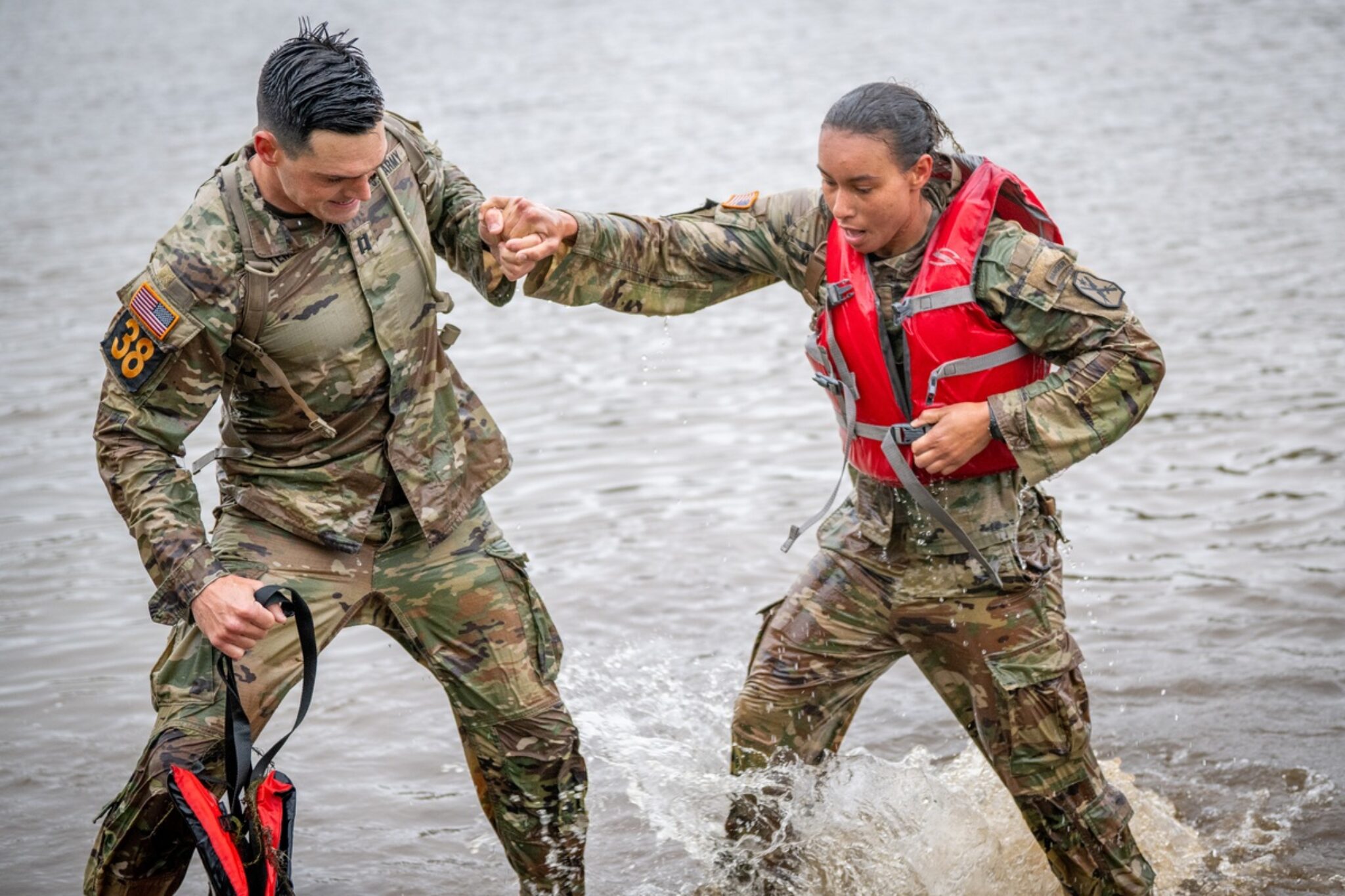 First woman in Army's Best Ranger Competition wore a Casio watch - G ...